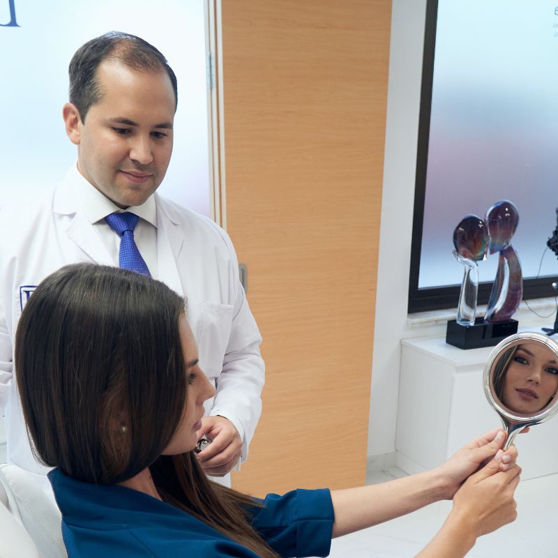 ¿Por qué escoger al Dr. Blas García para tu Rinoplastia Ultrasónica?